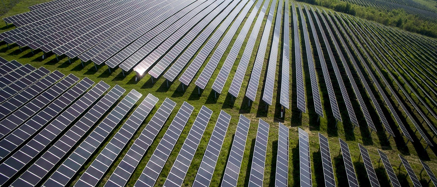 Solar Power Finally Becomes The Cheapest Source For New Energy solar-power-finally-becomes-the-cheapest-source-for-new-energy