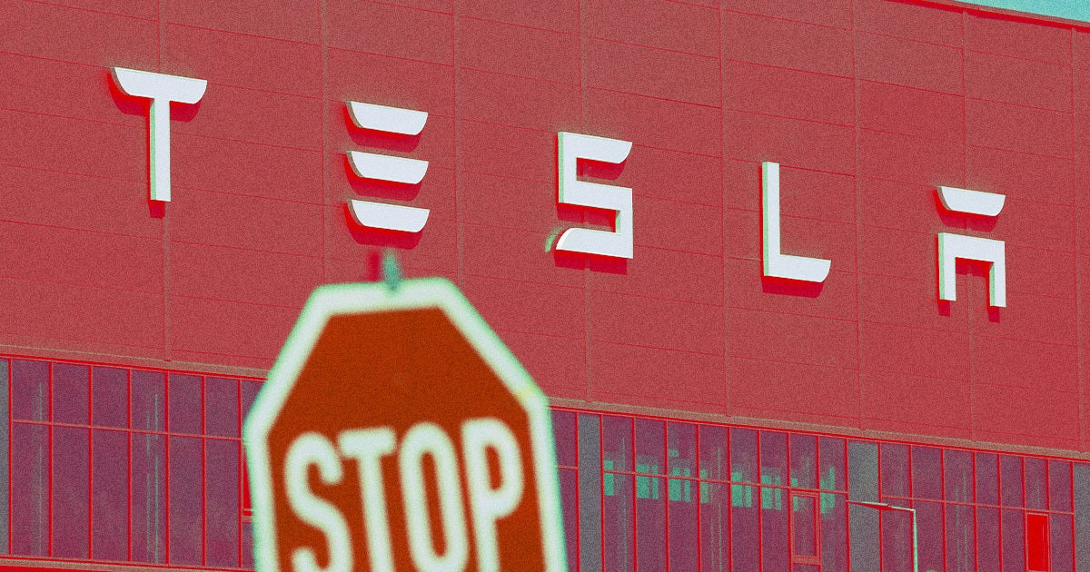 Feds Blast Tesla For Massive Autopilot Issue In 2 Million Cars